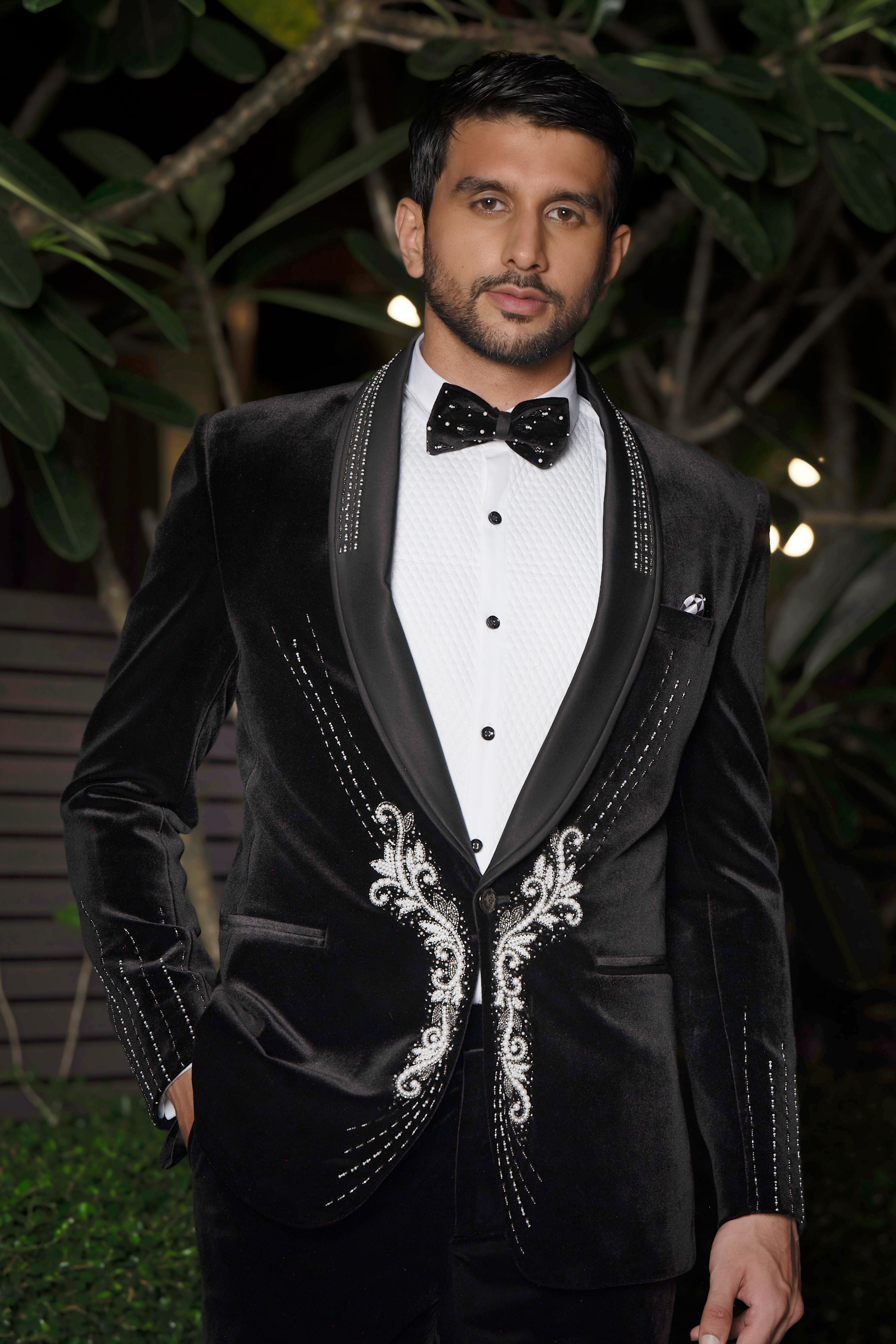 Ivory Edge Velvet Suit – Rechannel Fashions